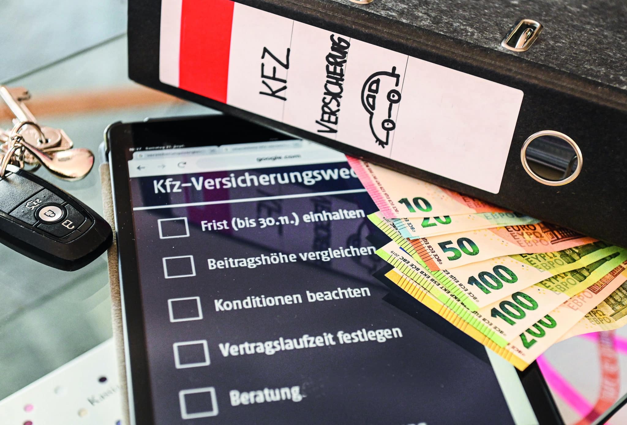 Wechsel der Kfz-Versicherung auch nach 30. November möglich - Augsburg Journal