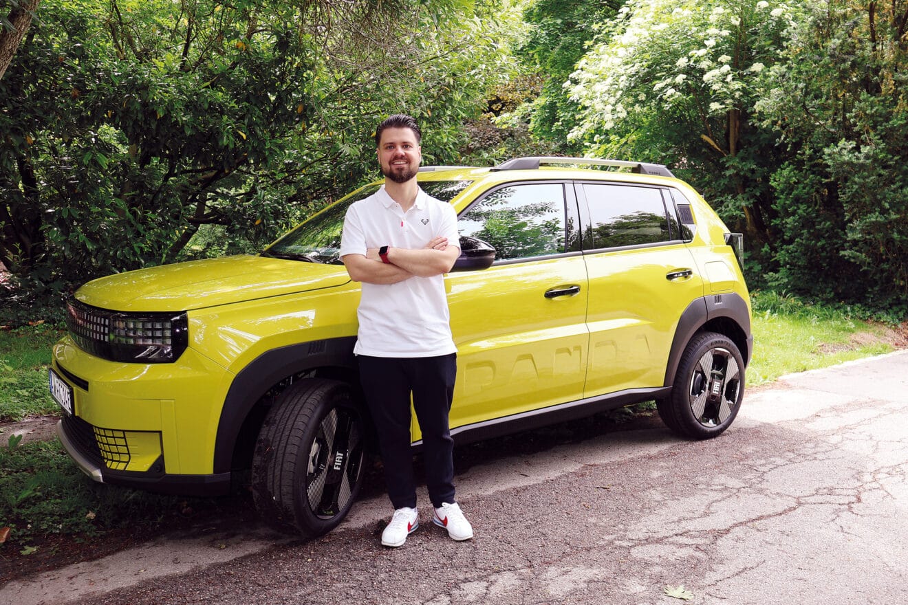 Emilia.mason onlyfans nude hair different, bigger, and then