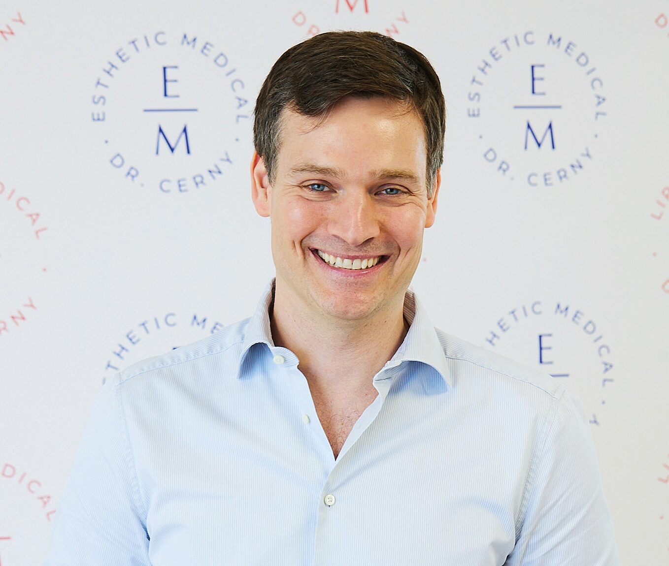Dr. Michael Cerny - Straffung und Verjüngung der Haut: Innovative ...