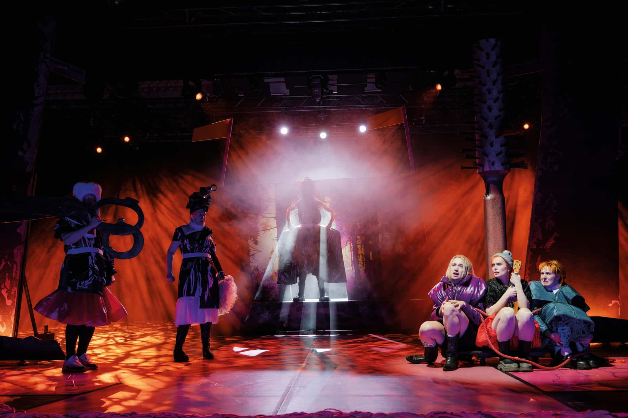 Rapunzel im Staatstheater Augsburg: Ein Bild von einer Bühne - Augsburg ...